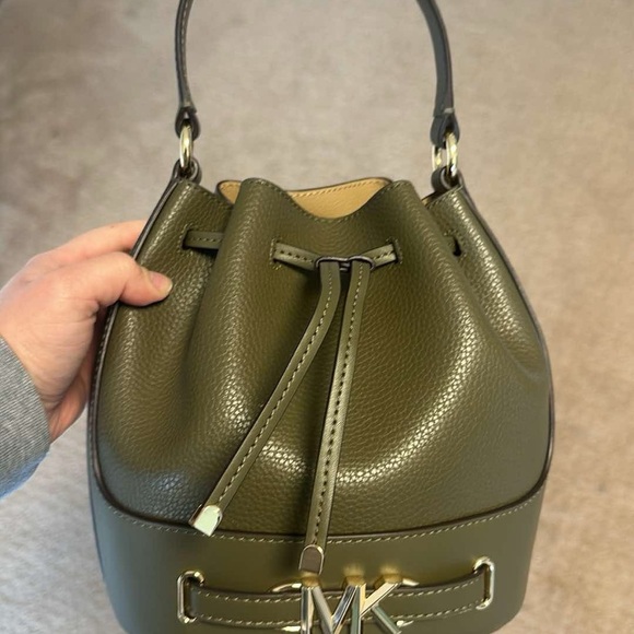 Michael Kors | Bags | Michael Kors Olive Green Bucket Bag | Poshmark